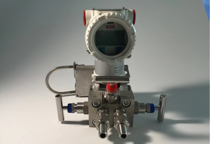 1/2 NPT Pressure Transmitter Manifold DPT Direct Mounting 5 Valve